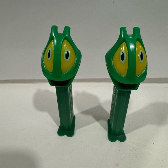 PEZ | Other | Vintage Pez Bugz Jumpin Jack Grasshopper Dispenser Set Of ...